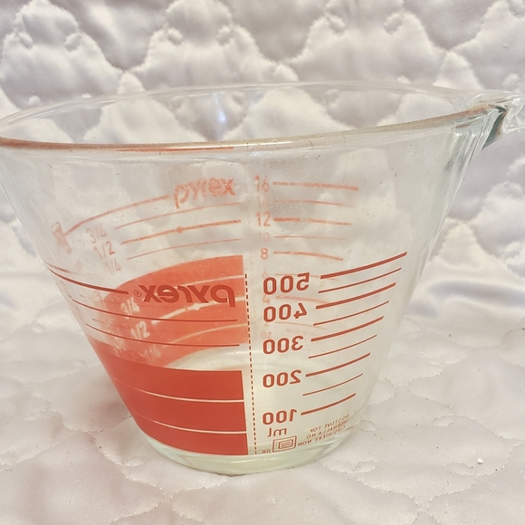Kitchen | Vintage Pyrex 2 Cup Liquid Measuring Cupred Reverse Read ...